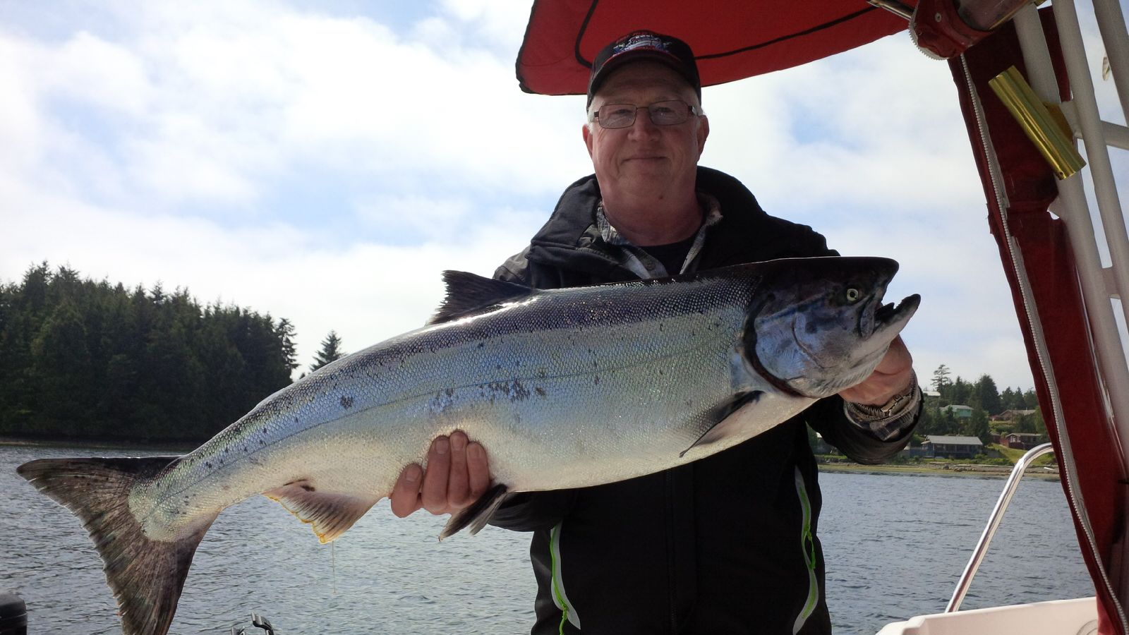 Another Great Salmon and Halibut Season in Ucluelet ends